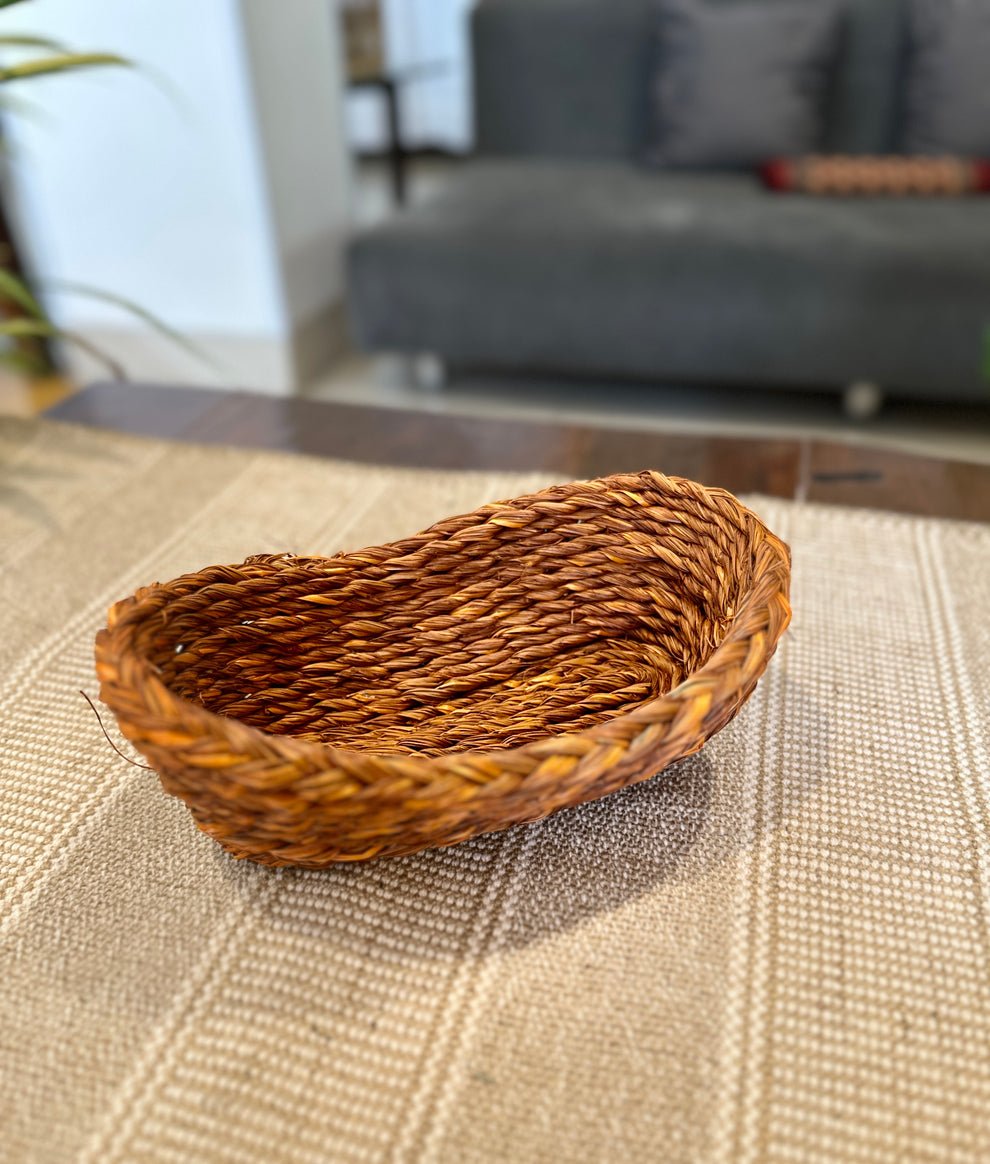 Sabai grass oval tray – Shuchi Heritage